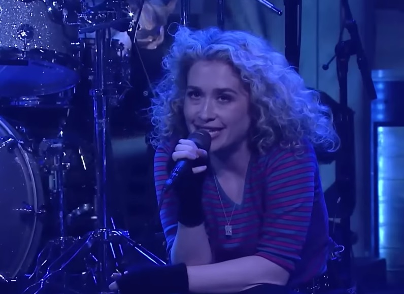 Blondshell debuta en televisión con "Salad"